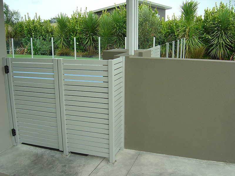 Provista Balustrades Systems - Euro Slat Privacy Fence