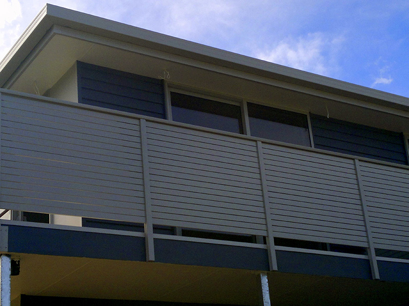 Provista Balustrades Systems - Euro Slat Privacy Fence